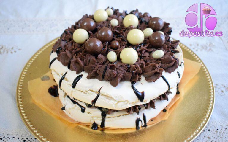 TARTA PAVLOVA DE CHOCOLATE - Depostres